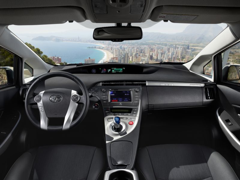 Toyota Prius technical specifications and fuel economy